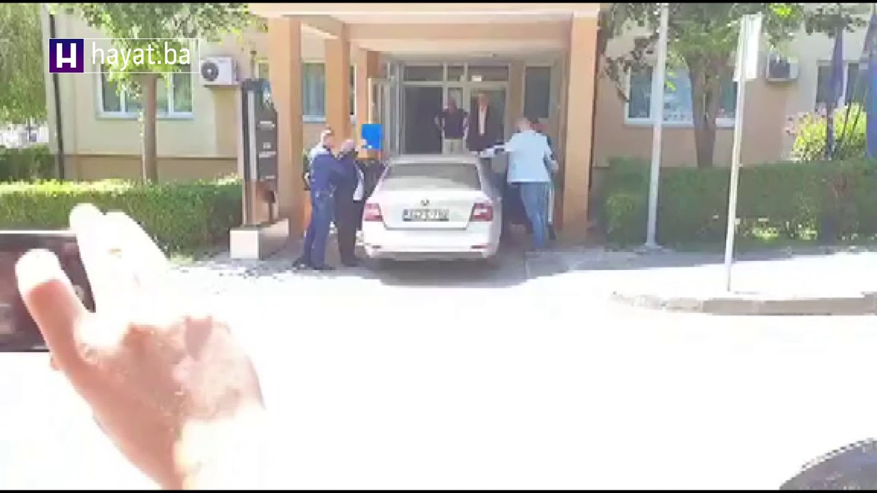 POGLEDAJTE SNIMAK HAPŠENJA FIKRETA ABDIĆA — Sarajevograd.org ... POGLEDAJTE SNIMAK HAPŠENJA FIKRETA ABDIĆA — Sarajevograd.org ...